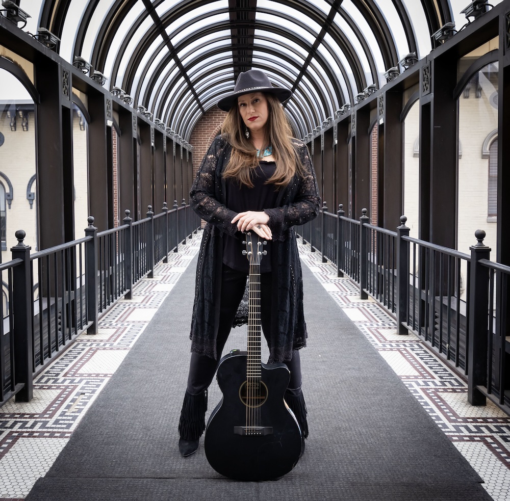 Melissa Beth Deaton – Singer-Songwriter